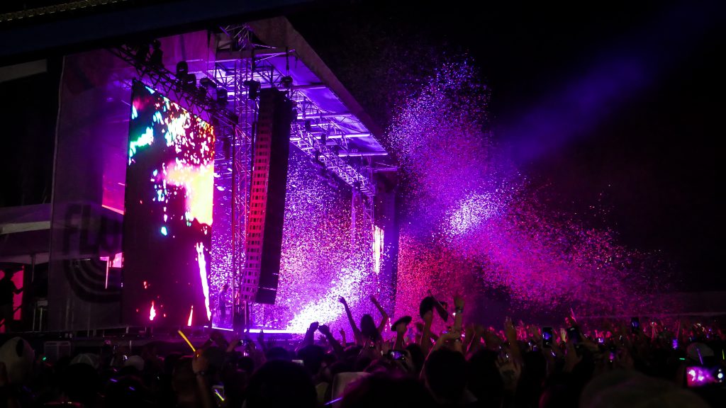 Float Fest 2018: Snoop Dogg, Cold War Kids, and Tame Impala Made Waves ...